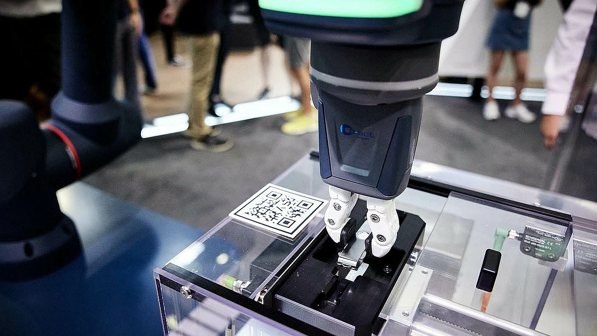 Advantages of a lightweight robot | Agile Robots SE